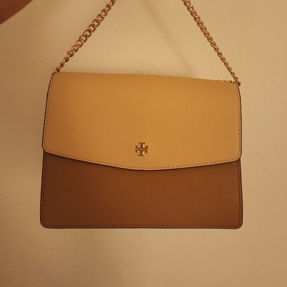 Tory Burch | Bags | Tory Burch Emerson Envelope Adjustable Crossbody ...